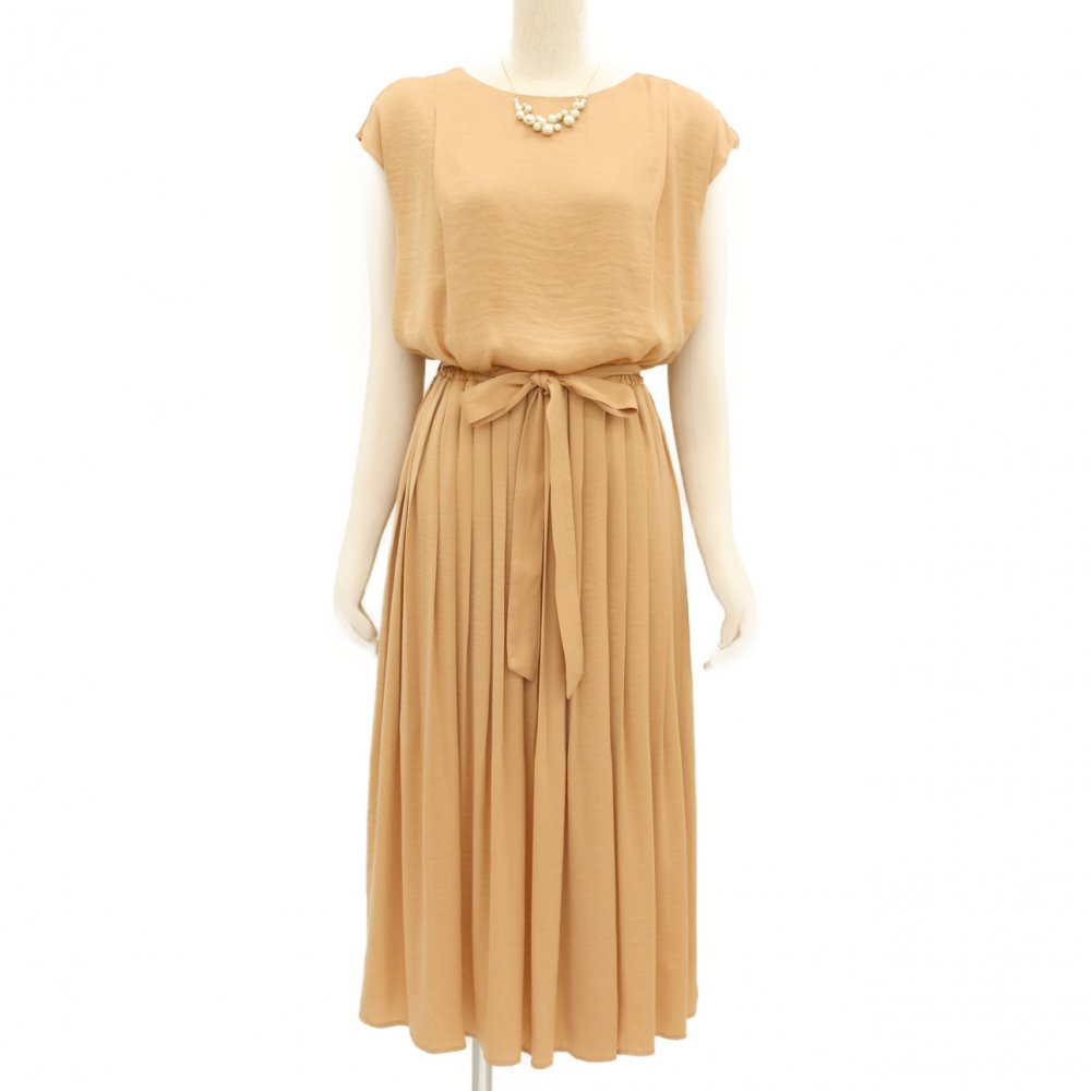 オフィスワンピースのレンタルアイテム | 結婚式パーティーのレンタルドレス・アイテムはCariru